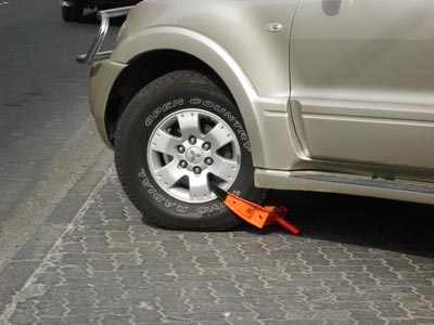 New police wheel locks – 2:48AM